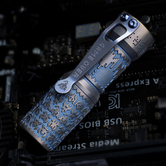 CWF Custom Flashlights Arcadian Galaga (Blue / Bronze) - torch.EDC.wiki